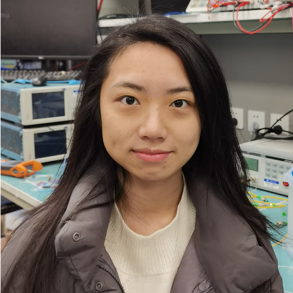 Corning Women in Optical Communications Scholarship | Optica